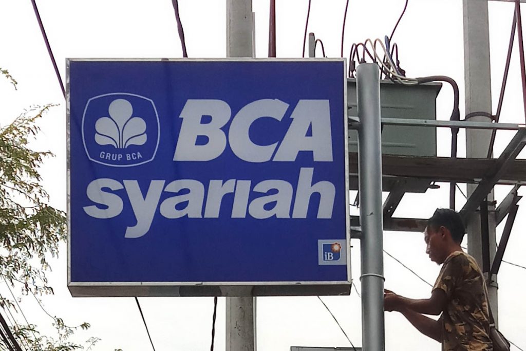 Neon Box Akrilik BCA Syariah - Cv. Serba Indah Banda Aceh